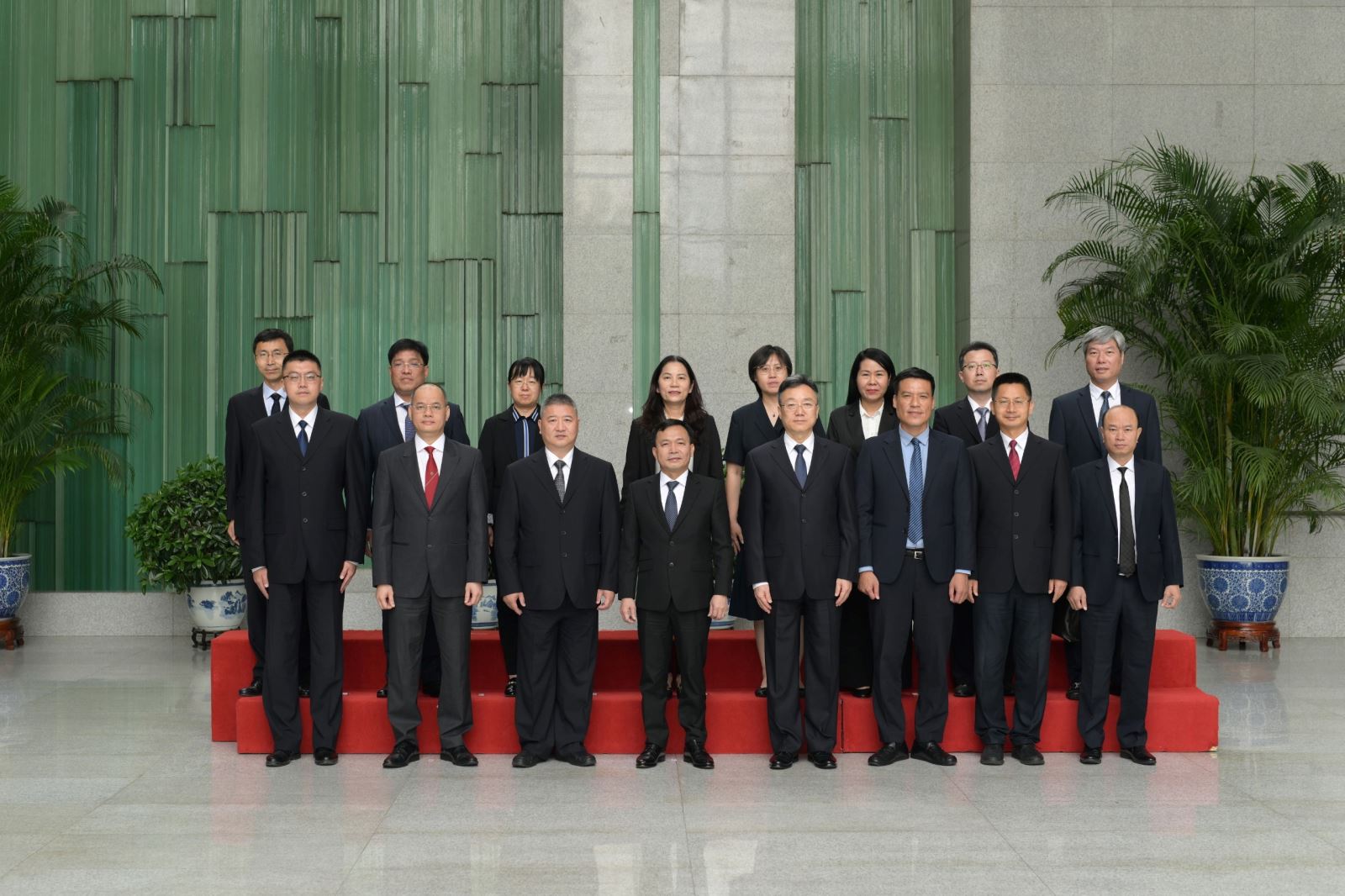 Đoàn công tác Viện KSND thành phố Hà Nội thăm và làm việc tại Viện KSND ...