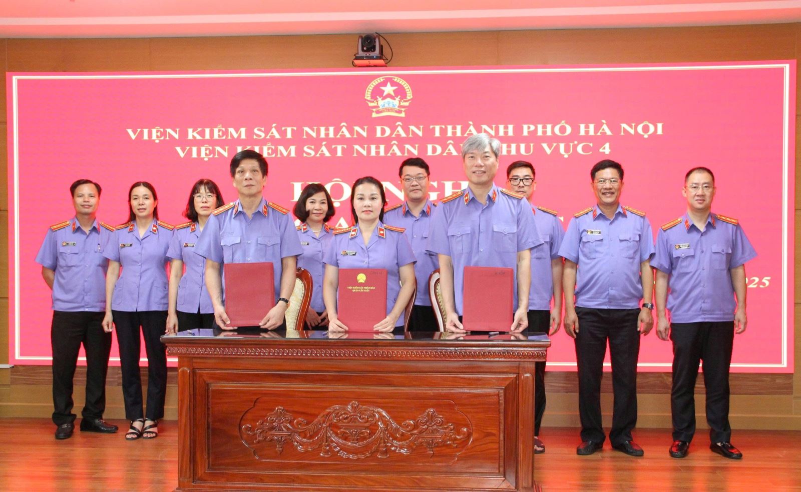 Hội nghị giao ban đầu tiên của Viện KSND khu vực 4 - thành phố Hà Nội